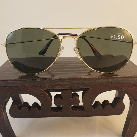 Hawaiian Tropic | Accessories | Hawaiian Tropic Aviator Style Readers 5 ...